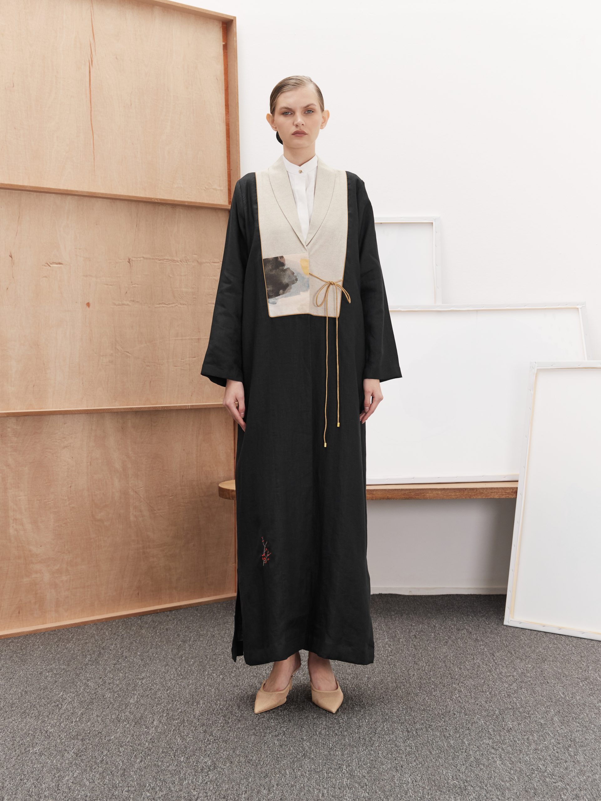 black linen with art - Zah Design