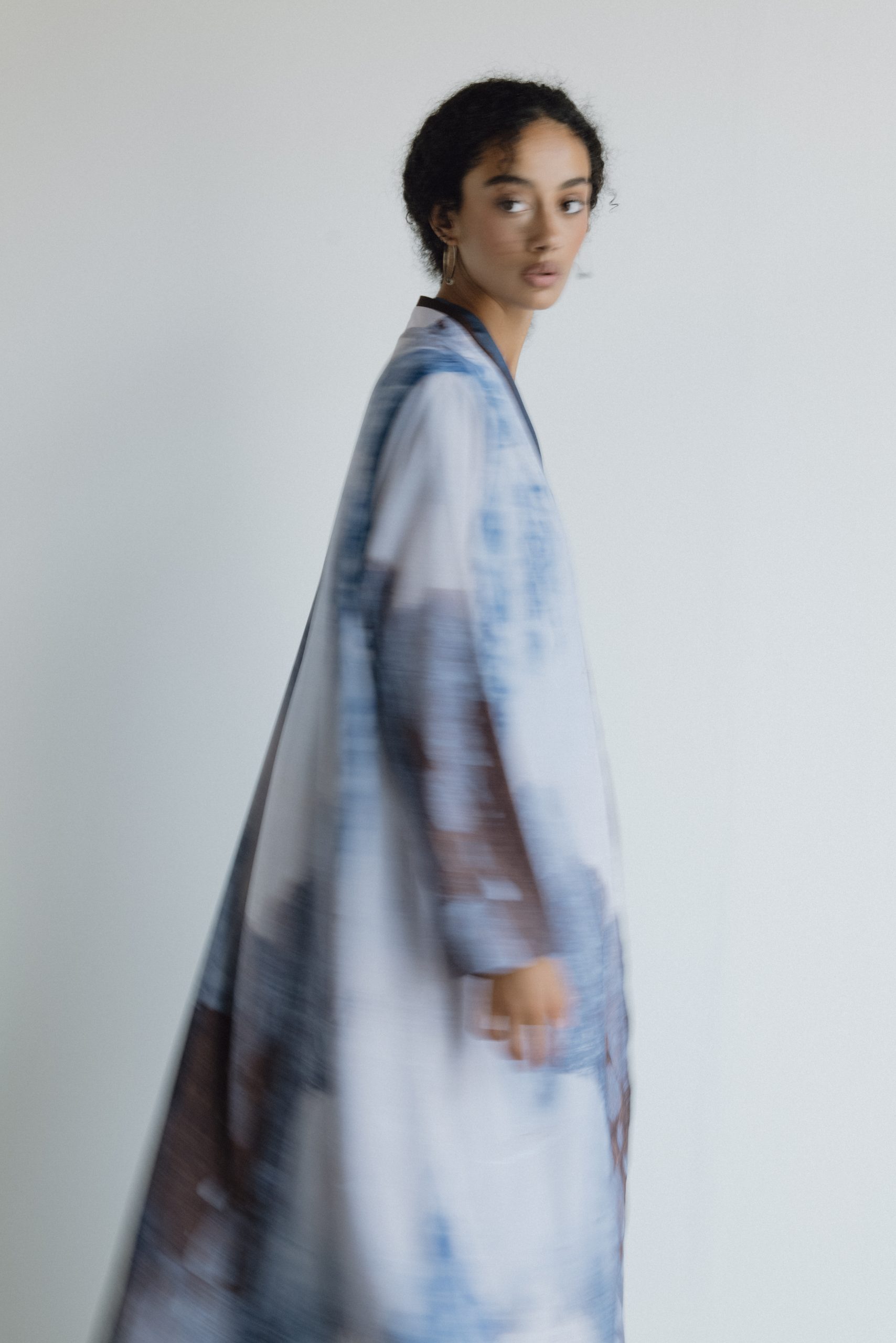 light crepe gray abaya - Zah Design